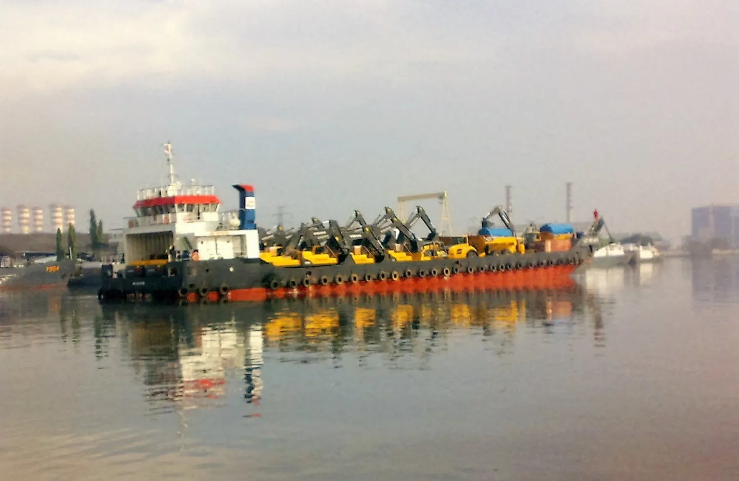 Heavy Equipments Shipments 1 | Project Gallery | PT Victoria Internusa ...