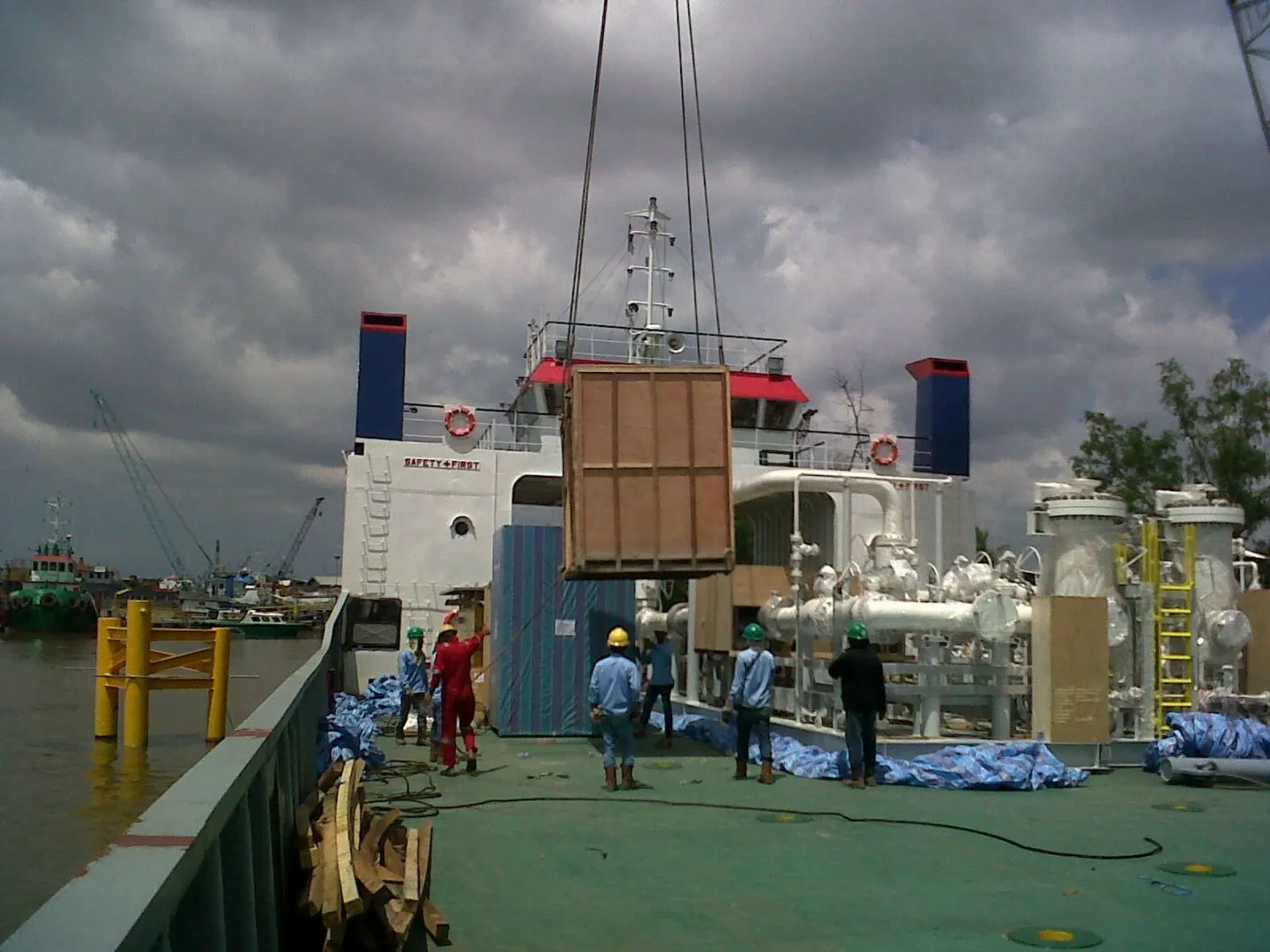 Vessel 4 | Vessel Chartering | PT Victoria Internusa Perkasa